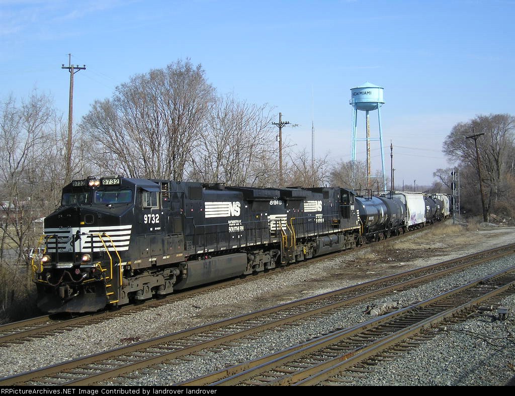 NS 9732 On NS 123 Eastbound